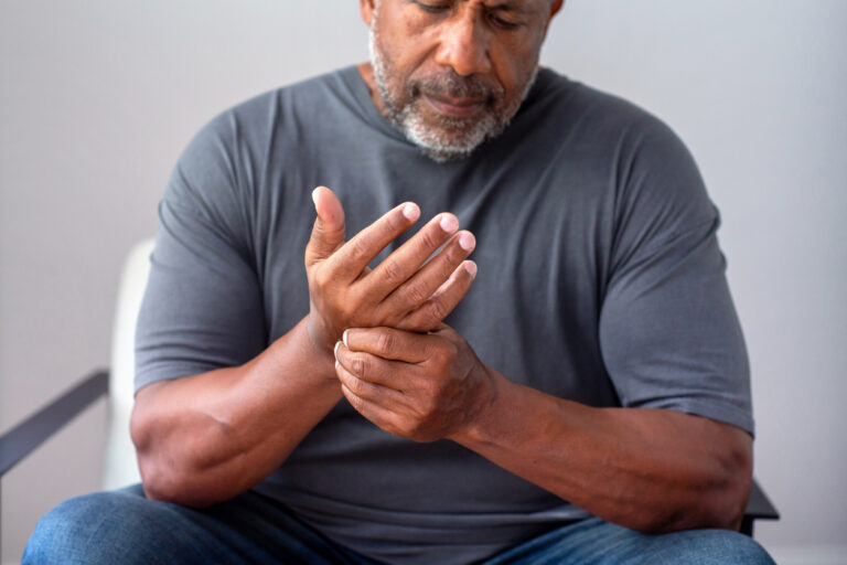 Arthrose vs arthrite : différences et l'évaluation par échographie